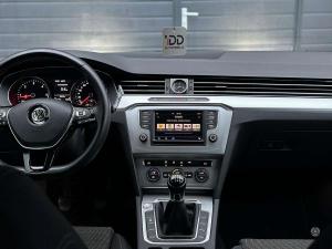 Zils Volkswagen Passat 2017 Kauņa, ar dzinēja tilpumu 1.60 L un nobraukumu 274 tūkst. km par 8990 €, foto 17 vietnē AUTOMOTO.COM.LV