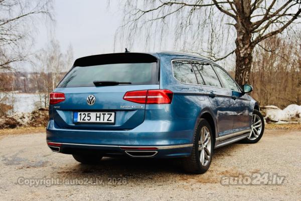 Blue Volkswagen Passat 2017 in Tallinn, with an engine capacity of 2.00 L and mileage of 245 thousand km for 13000 €, photo 2 on AUTOMOTO.COM.LV