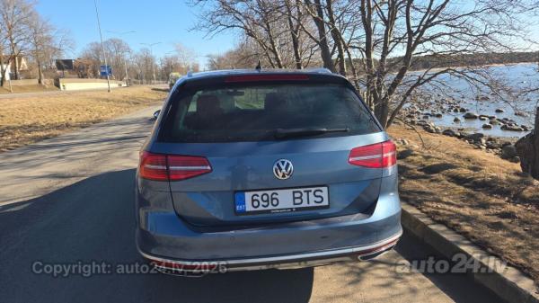 Blue Volkswagen Passat 2017 in Tallinn, with an engine capacity of 2.00 L and mileage of 170 thousand km for 18000 €, photo 2 on AUTOMOTO.COM.LV