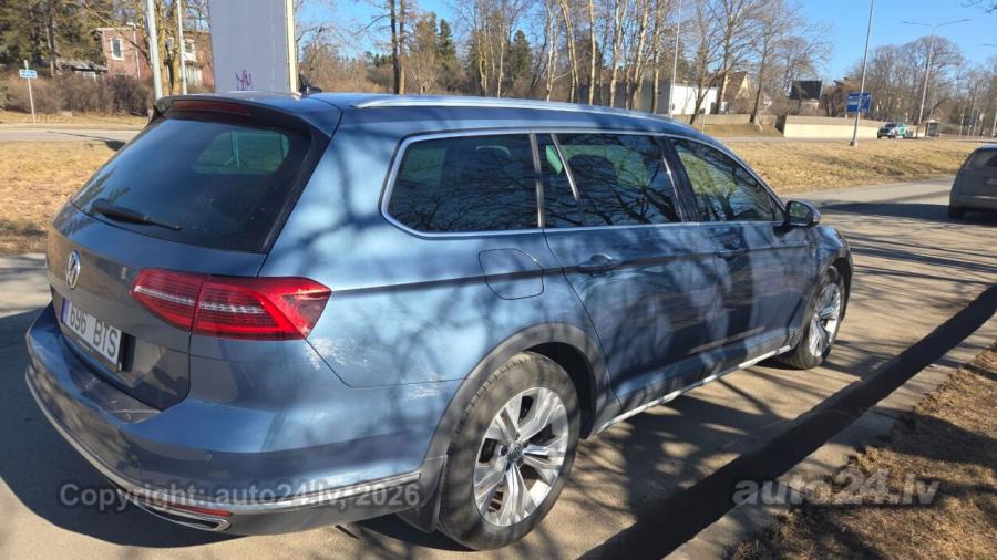 Zils Volkswagen Passat 2017 Tallina, ar dzinēja tilpumu 2.00 L un nobraukumu 170 tūkst. km par 18000 €, foto 3 vietnē AUTOMOTO.COM.LV