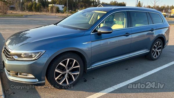 Blue Volkswagen Passat 2017 in Tallinn, with an engine capacity of 2.00 L and mileage of 121 thousand km for 19900 €, photo 2 on AUTOMOTO.COM.LV
