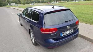 Blue Volkswagen Passat 2017 in Vilnius, with an engine capacity of 1.97 L and mileage of 312 thousand km for 9300 €, photo 6 on AUTOMOTO.COM.LV