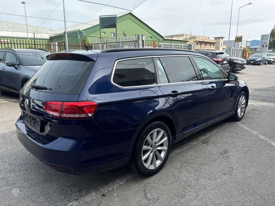 Zils Volkswagen Passat 2017 Utena, ar dzinēja tilpumu 1.60 L un nobraukumu 309 tūkst. km par 6700 €, foto 5 vietnē AUTOMOTO.COM.LV