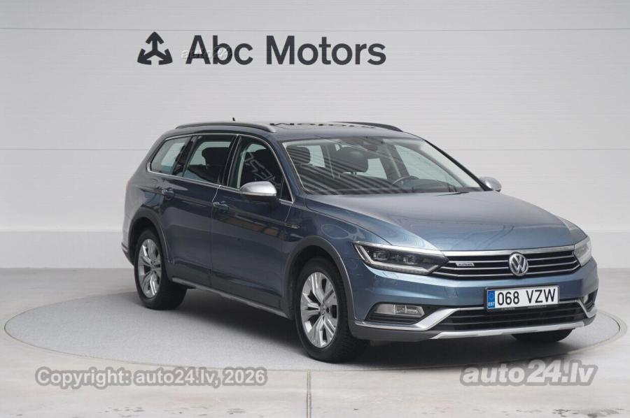Blue Volkswagen Passat 2018 in Tallinn, with an engine capacity of 2.00 L and mileage of 230 thousand km for 16990 €, photo 3 on AUTOMOTO.COM.LV