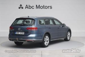 Blue Volkswagen Passat 2018 in Tallinn, with an engine capacity of 2.00 L and mileage of 230 thousand km for 16990 €, photo 4 on AUTOMOTO.COM.LV