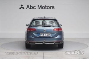 Blue Volkswagen Passat 2018 in Tallinn, with an engine capacity of 2.00 L and mileage of 230 thousand km for 16990 €, photo 5 on AUTOMOTO.COM.LV