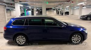 Blue Volkswagen Passat 2018 in Tallinn, with an engine capacity of 2.00 L and mileage of 91 thousand km for 15500 €, photo 5 on AUTOMOTO.COM.LV