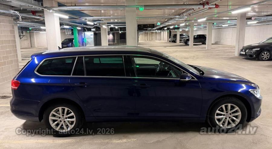 Blue Volkswagen Passat 2018 in Tallinn, with an engine capacity of 2.00 L and mileage of 91 thousand km for 15500 €, photo 5 on AUTOMOTO.COM.LV