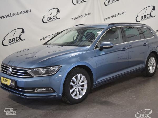 Zils Volkswagen Passat 2018 Rīga, ar dzinēja tilpumu 2.00 L un nobraukumu 181 tūkst. km par 13500 €, foto 1 vietnē AUTOMOTO.COM.LV