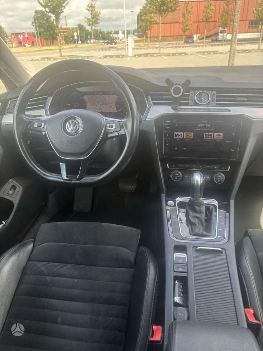 Zils Volkswagen Passat 2018 Klaipėda, ar dzinēja tilpumu 1.97 L un nobraukumu 349 tūkst. km par 12200 €, foto 3 vietnē AUTOMOTO.COM.LV