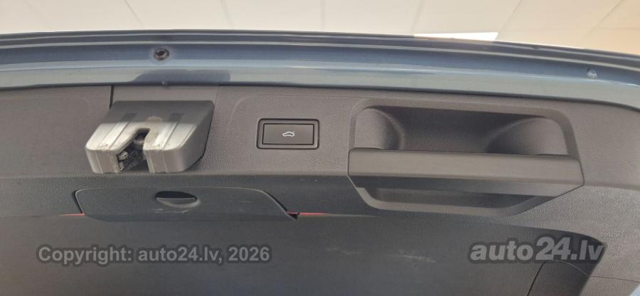 Zils Volkswagen Passat 2018 Tartu, ar dzinēja tilpumu 2.00 L un nobraukumu 174 tūkst. km par 17900 €, foto 11 vietnē AUTOMOTO.COM.LV