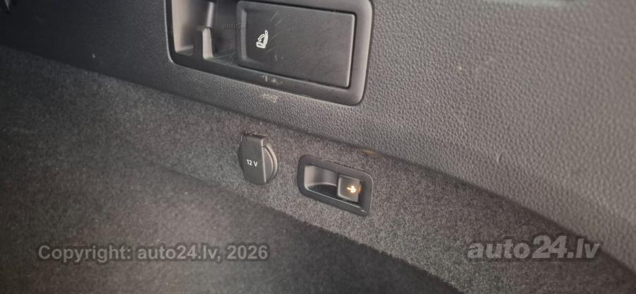Zils Volkswagen Passat 2018 Tartu, ar dzinēja tilpumu 2.00 L un nobraukumu 174 tūkst. km par 17900 €, foto 12 vietnē AUTOMOTO.COM.LV