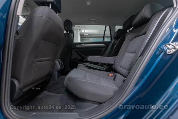 Zils Volkswagen Passat 2019 Tallina, ar dzinēja tilpumu 2.00 L un nobraukumu 130 tūkst. km par 16900 €, foto 11 vietnē AUTOMOTO.COM.LV