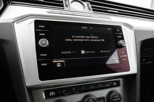 Blue Volkswagen Passat 2019 in Riga, with an engine capacity of 1.50 L and mileage of 140 thousand km for 14000 €, photo 20 on AUTOMOTO.COM.LV