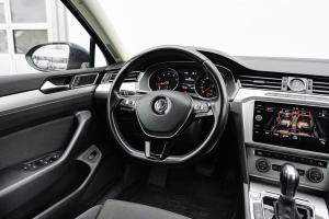 Blue Volkswagen Passat 2019 in Riga, with an engine capacity of 1.50 L and mileage of 140 thousand km for 14000 €, photo 26 on AUTOMOTO.COM.LV