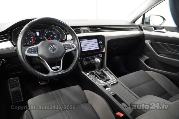 Blue Volkswagen Passat 2019 in Tallinn, with an engine capacity of 2.00 L and mileage of 168 thousand km for 22790 €, photo 8 on AUTOMOTO.COM.LV