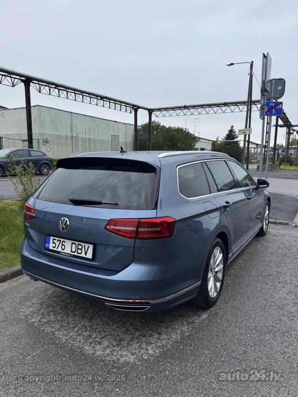Blue Volkswagen Passat 2019 in Tallinn, with an engine capacity of 1.80 L and mileage of 198 thousand km for 17000 €, photo 3 on AUTOMOTO.COM.LV