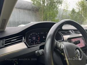 Синий Фольксваген Пассат 2019 в Таллин, объемом двигателя 1.80 л и пробегом 198 тыс. км за 17000 €, фото 10 на AUTOMOTO.COM.LV