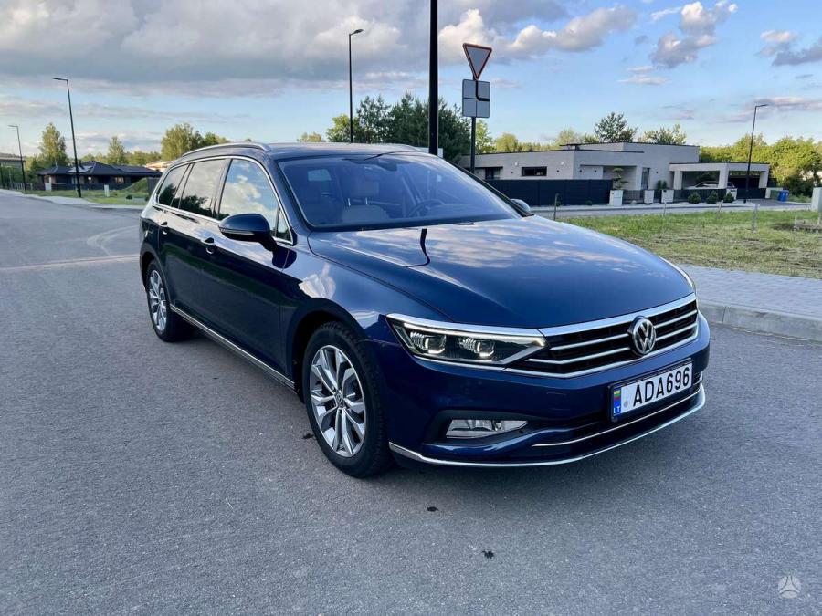 Zils Volkswagen Passat 2019 Alīta, ar dzinēja tilpumu 1.50 L un nobraukumu 147 tūkst. km par 18600 €, foto 3 vietnē AUTOMOTO.COM.LV
