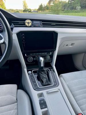 Zils Volkswagen Passat 2019 Alīta, ar dzinēja tilpumu 1.50 L un nobraukumu 147 tūkst. km par 18600 €, foto 11 vietnē AUTOMOTO.COM.LV