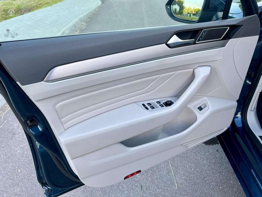 Zils Volkswagen Passat 2019 Alīta, ar dzinēja tilpumu 1.50 L un nobraukumu 147 tūkst. km par 18600 €, foto 16 vietnē AUTOMOTO.COM.LV