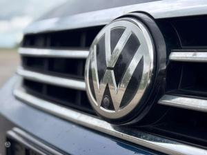 Blue Volkswagen Passat 2019 in Marijampole, with an engine capacity of 1.97 L and mileage of 346 thousand km for 13400 €, photo 16 on AUTOMOTO.COM.LV