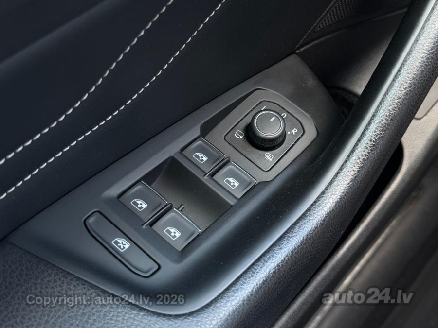 Zils Volkswagen Passat 2019 Pērnava, ar dzinēja tilpumu 1.50 L un nobraukumu 166 tūkst. km par 19900 €, foto 17 vietnē AUTOMOTO.COM.LV