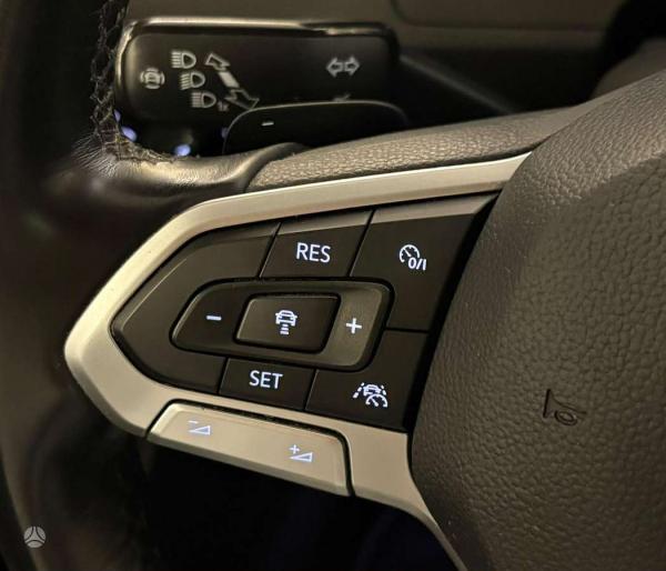 Blue Volkswagen Passat 2019 in Marijampole, with an engine capacity of 1.97 L and mileage of 222 thousand km for 15750 €, photo 10 on AUTOMOTO.COM.LV