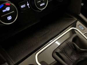 Zils Volkswagen Passat 2019 Marijampole, ar dzinēja tilpumu 1.97 L un nobraukumu 222 tūkst. km par 15750 €, foto 18 vietnē AUTOMOTO.COM.LV
