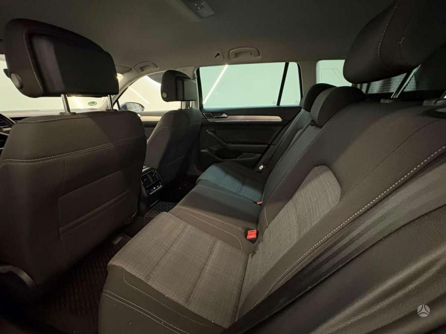 Zils Volkswagen Passat 2019 Marijampole, ar dzinēja tilpumu 1.97 L un nobraukumu 222 tūkst. km par 15750 €, foto 26 vietnē AUTOMOTO.COM.LV