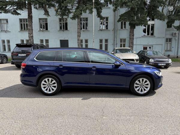 Blue Volkswagen Passat 2019 in Kaunas, with an engine capacity of 1.97 L and mileage of 172 thousand km for 12999 €, photo 5 on AUTOMOTO.COM.LV