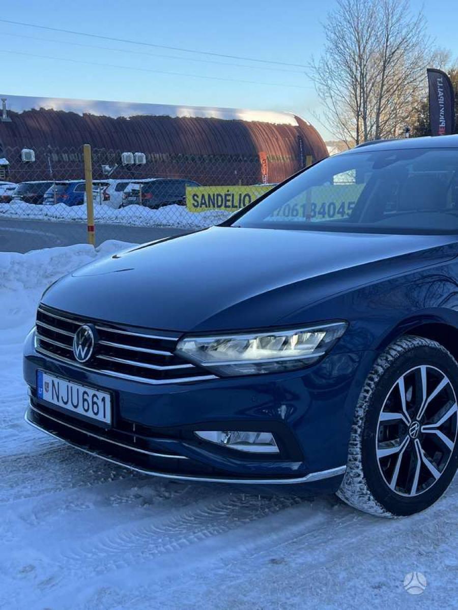 Blue Volkswagen Passat 2020 in Vilnius, with an engine capacity of 1.97 L and mileage of 172 thousand km for 16800 €, photo 2 on AUTOMOTO.COM.LV