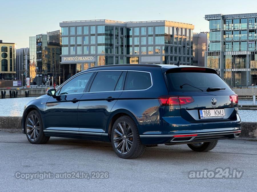Blue Volkswagen Passat 2020 in Tallinn, with an engine capacity of 1.40 L and mileage of 115 thousand km for 22990 €, photo 4 on AUTOMOTO.COM.LV