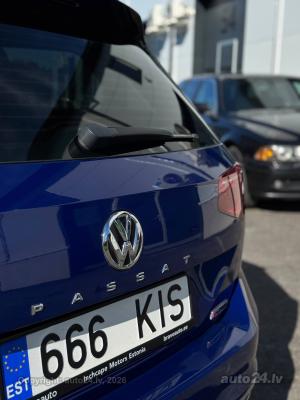 Blue Volkswagen Passat 2020 in Tallinn, with an engine capacity of 2.00 L and mileage of 168 thousand km for 22900 €, photo 6 on AUTOMOTO.COM.LV