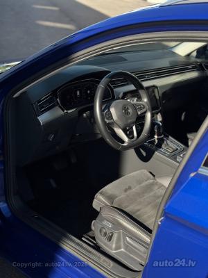 Blue Volkswagen Passat 2020 in Tallinn, with an engine capacity of 2.00 L and mileage of 168 thousand km for 22900 €, photo 7 on AUTOMOTO.COM.LV