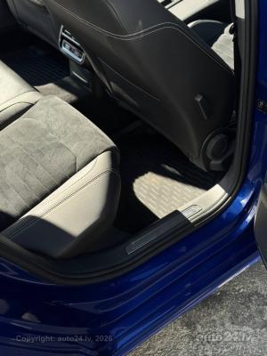 Blue Volkswagen Passat 2020 in Tallinn, with an engine capacity of 2.00 L and mileage of 168 thousand km for 22900 €, photo 10 on AUTOMOTO.COM.LV