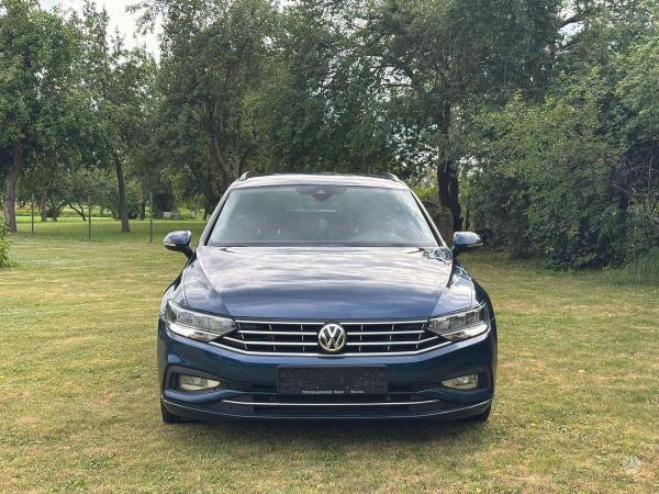 Blue Volkswagen Passat 2020 in Marijampole, with an engine capacity of 0.00 L and mileage of 171 thousand km for 13800 €, photo 3 on AUTOMOTO.COM.LV