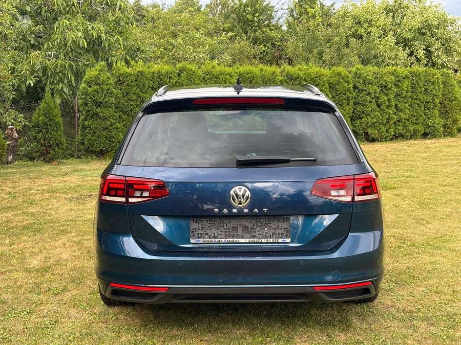 Zils Volkswagen Passat 2020 Marijampole, ar dzinēja tilpumu 0.00 L un nobraukumu 171 tūkst. km par 13800 €, foto 5 vietnē AUTOMOTO.COM.LV