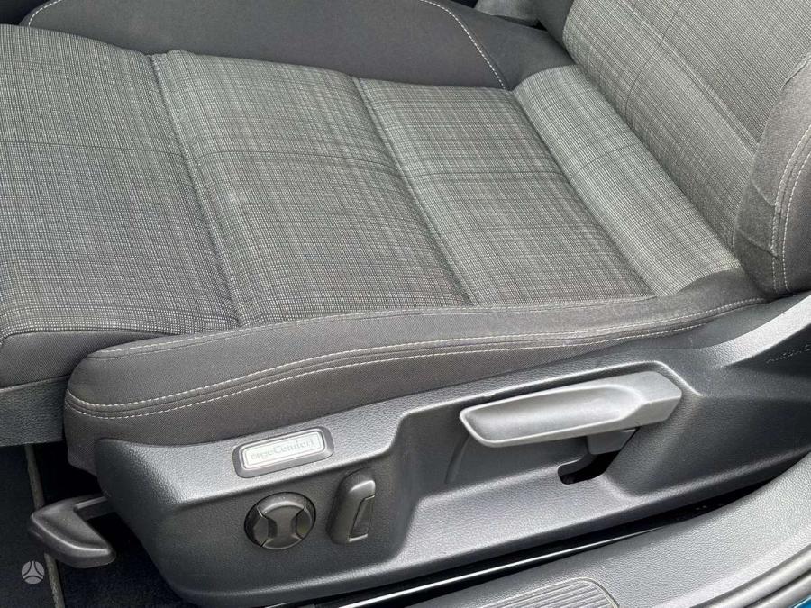 Zils Volkswagen Passat 2020 Marijampole, ar dzinēja tilpumu 0.00 L un nobraukumu 171 tūkst. km par 13800 €, foto 9 vietnē AUTOMOTO.COM.LV