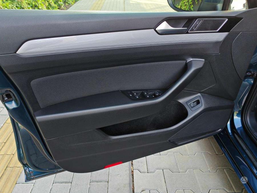 Zils Volkswagen Passat 2020 Klaipėda, ar dzinēja tilpumu 1.97 L un nobraukumu 235 tūkst. km par 14500 €, foto 23 vietnē AUTOMOTO.COM.LV