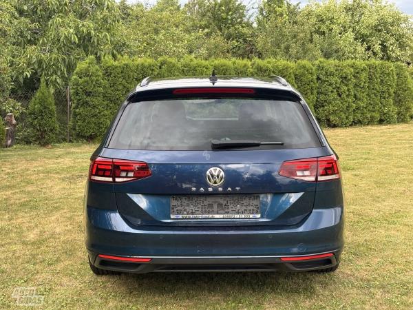Blue Volkswagen Passat 2020 in Marijampole, with an engine capacity of 2.00 L and mileage of 124 thousand km for 13500 €, photo 5 on AUTOMOTO.COM.LV