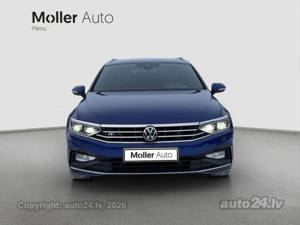 Blue Volkswagen Passat 2021 in Parnu, with an engine capacity of 1.50 L and mileage of 75 thousand km for 24600 €, photo 3 on AUTOMOTO.COM.LV