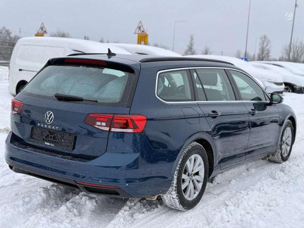 Blue Volkswagen Passat 2021 in Vilnius, with an engine capacity of 1.97 L and mileage of 200 thousand km for 14999 €, photo 6 on AUTOMOTO.COM.LV