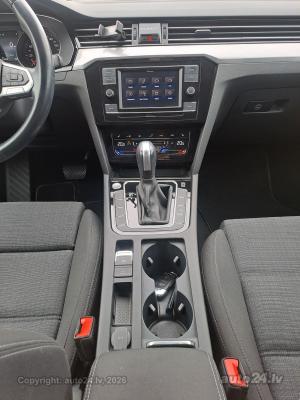Zils Volkswagen Passat 2021 Tallina, ar dzinēja tilpumu 1.50 L un nobraukumu 42 tūkst. km par 23000 €, foto 9 vietnē AUTOMOTO.COM.LV