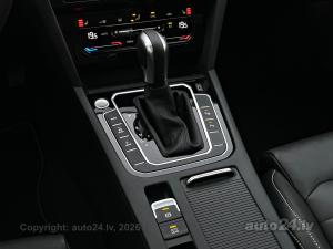 Zils Volkswagen Passat 2021 Tallina, ar dzinēja tilpumu 1.40 L un nobraukumu 71 tūkst. km par 22500 €, foto 21 vietnē AUTOMOTO.COM.LV