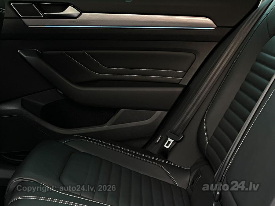 Zils Volkswagen Passat 2021 Tallina, ar dzinēja tilpumu 1.40 L un nobraukumu 71 tūkst. km par 22500 €, foto 28 vietnē AUTOMOTO.COM.LV