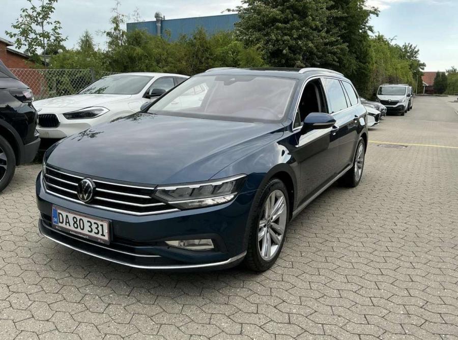 Blue Volkswagen Passat 2021 in Vilnius, with an engine capacity of 1.97 L and mileage of 251 thousand km for 14700 €, photo 1 on AUTOMOTO.COM.LV