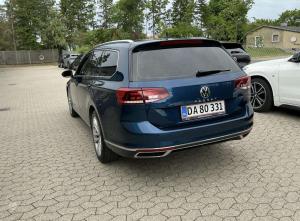 Blue Volkswagen Passat 2021 in Vilnius, with an engine capacity of 1.97 L and mileage of 251 thousand km for 14700 €, photo 5 on AUTOMOTO.COM.LV