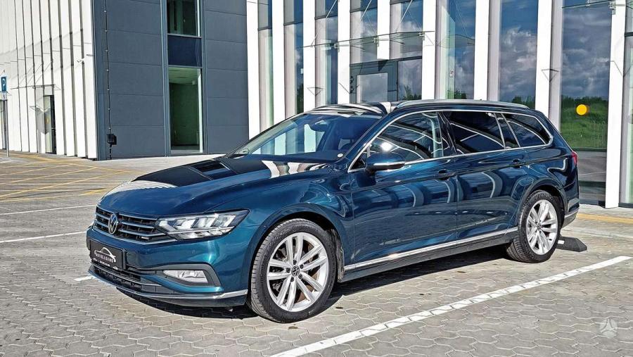 Blue Volkswagen Passat 2021 in Vilnius, with an engine capacity of 1.97 L and mileage of 251 thousand km for 14900 €, photo 4 on AUTOMOTO.COM.LV