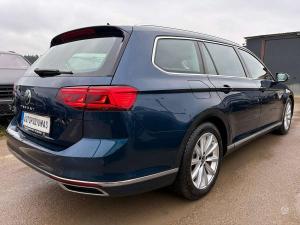 Zils Volkswagen Passat 2021 Viļņa, ar dzinēja tilpumu 1.97 L un nobraukumu 177 tūkst. km par 15600 €, foto 7 vietnē AUTOMOTO.COM.LV